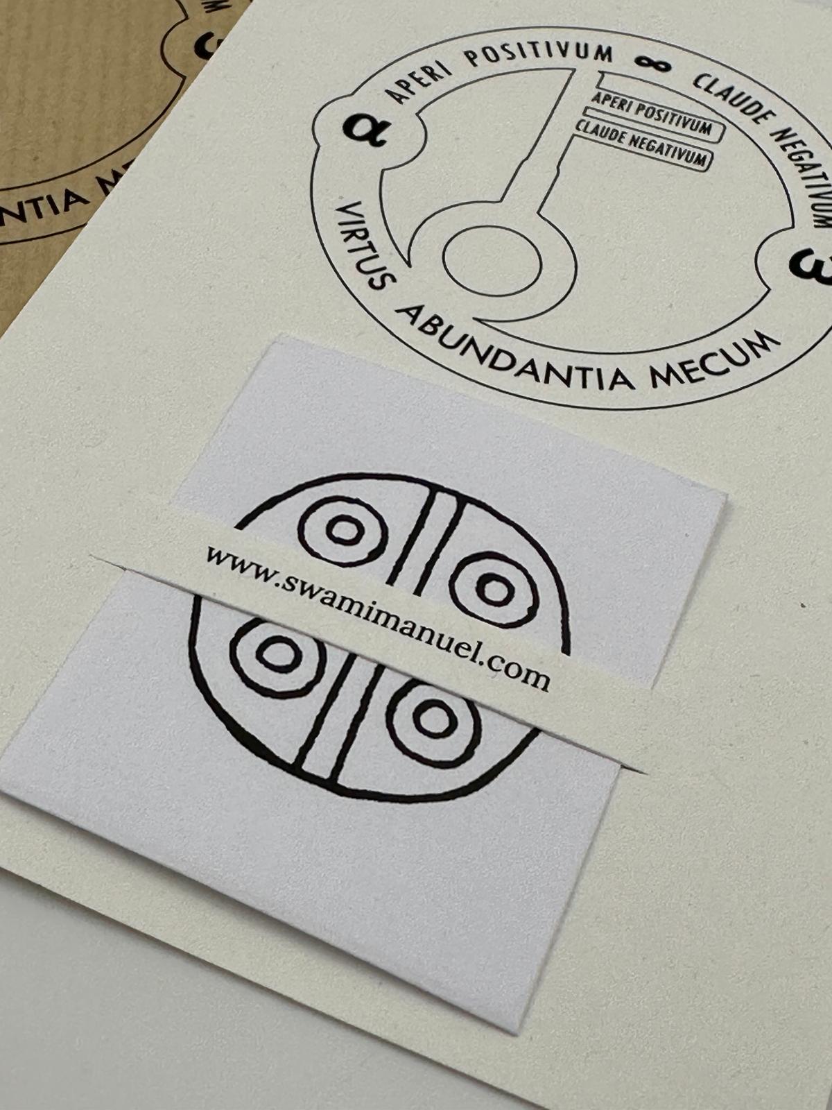 TALISMÃ DA CHAVE CELESTIAL FEITO EM MADEIRA MACIÇA DE NOZ – Swami Manuel